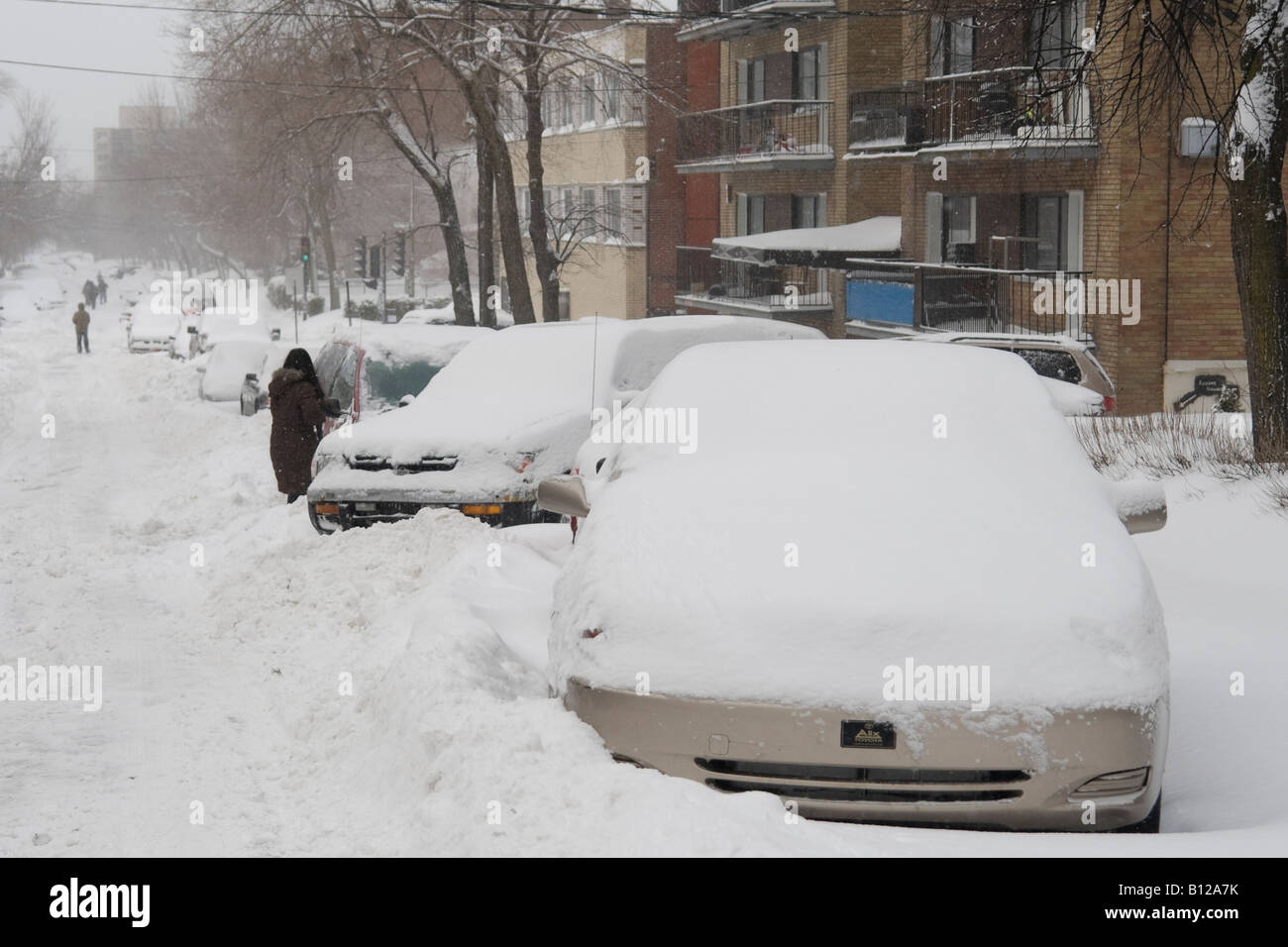 Montreal snow street hi-res stock photography and images - Alamy