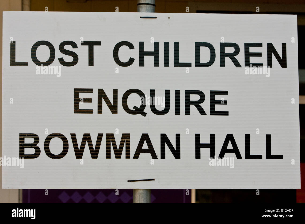 Lost children hi-res stock photography and images - Alamy