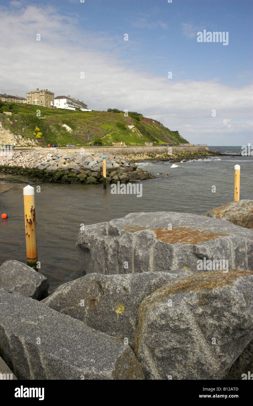Ventnor under cliff hi-res stock photography and images - Alamy