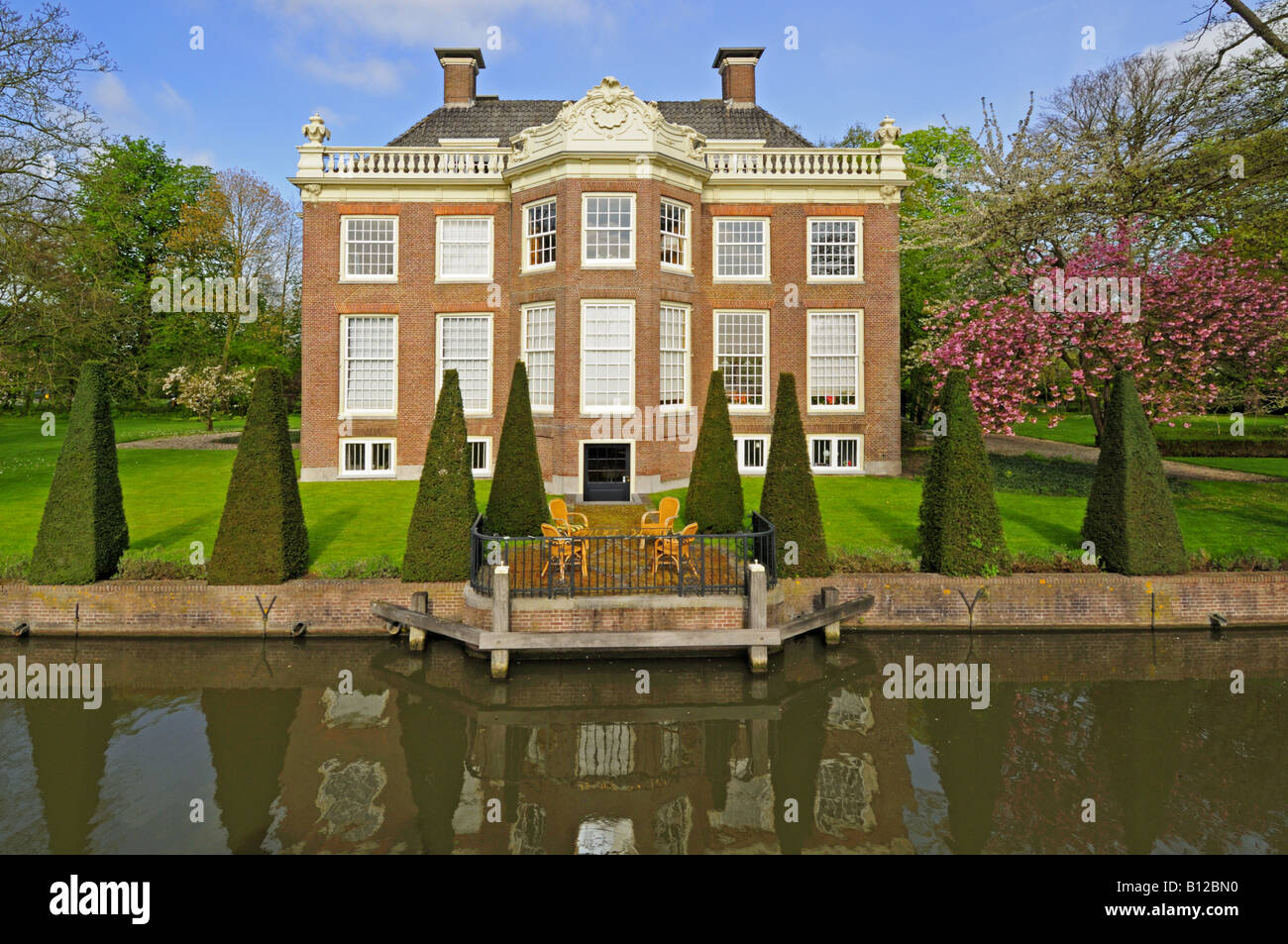 Luxury mansion along Dutch canals Holland Europe Stock Photo - Alamy