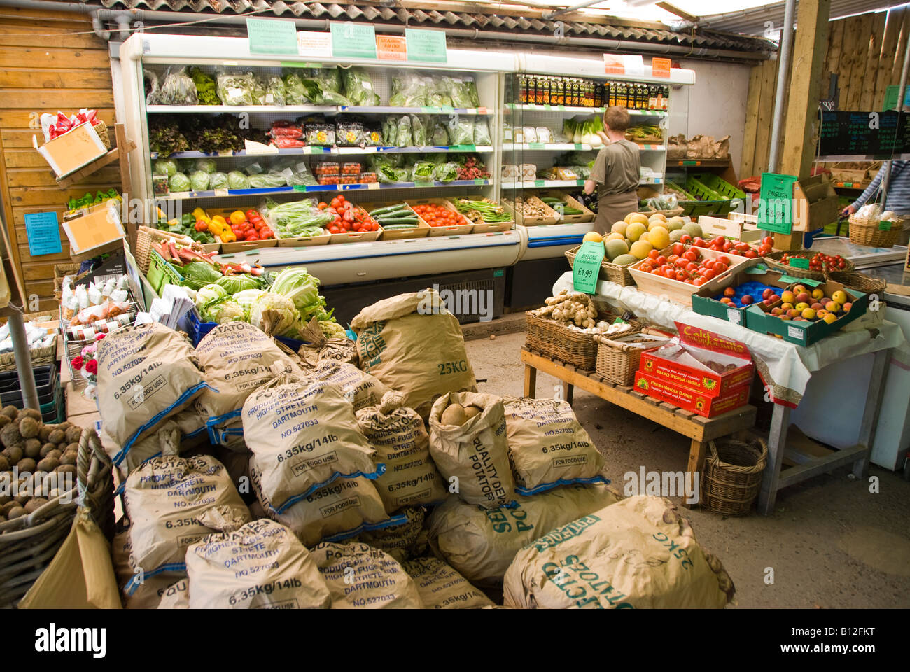 Riverford organic farm shop in Devon Stock Photo - Alamy