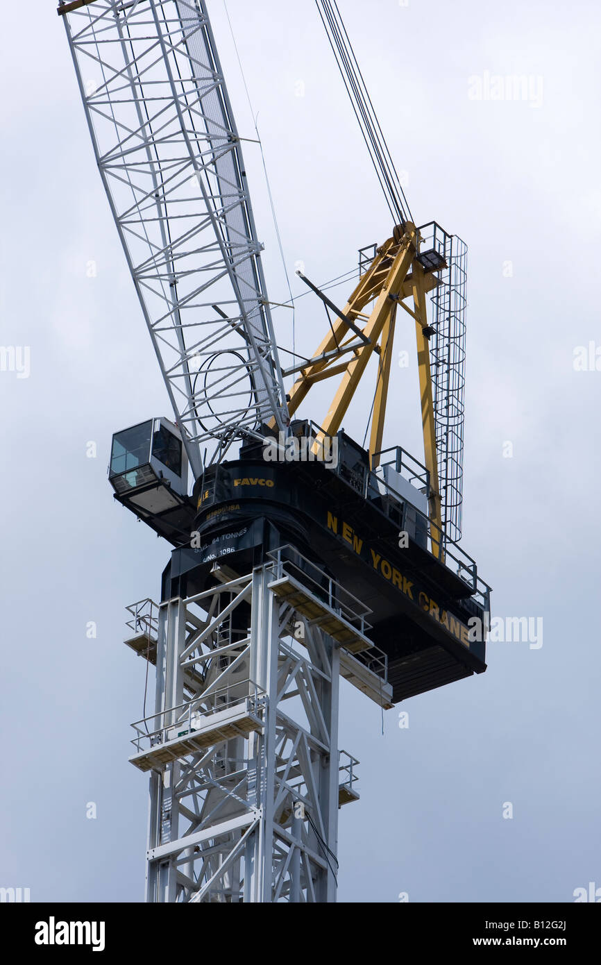 A tower crane hi-res stock photography and images - Alamy