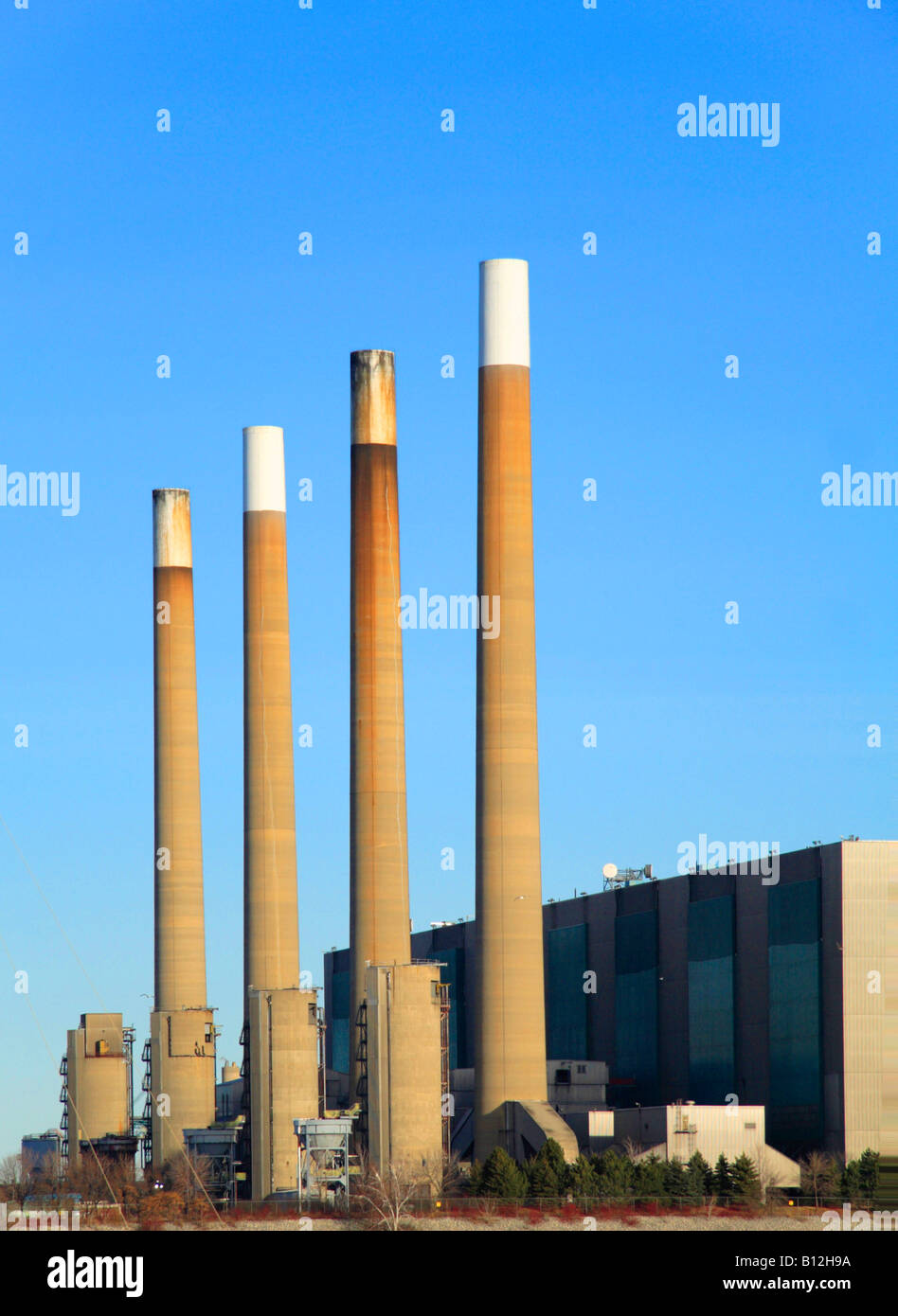 Hydroelectric power plant ontario hi-res stock photography and images ...