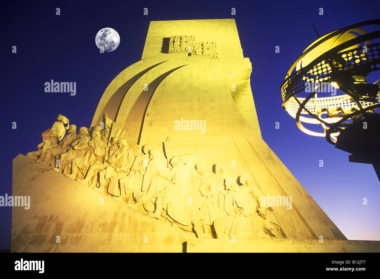 ARMILLARY SPHERE MONUMENT TO THE NAVIGATORS DISCOVERIES PRINCE HENRY ...