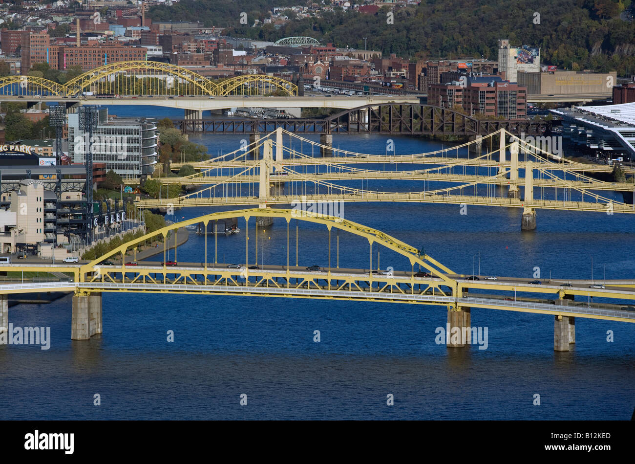 ALLEGHENY RIVER BRIDGES DOWNTOWN PITTSBURGH PENNSYLVANIA USA Stock ...