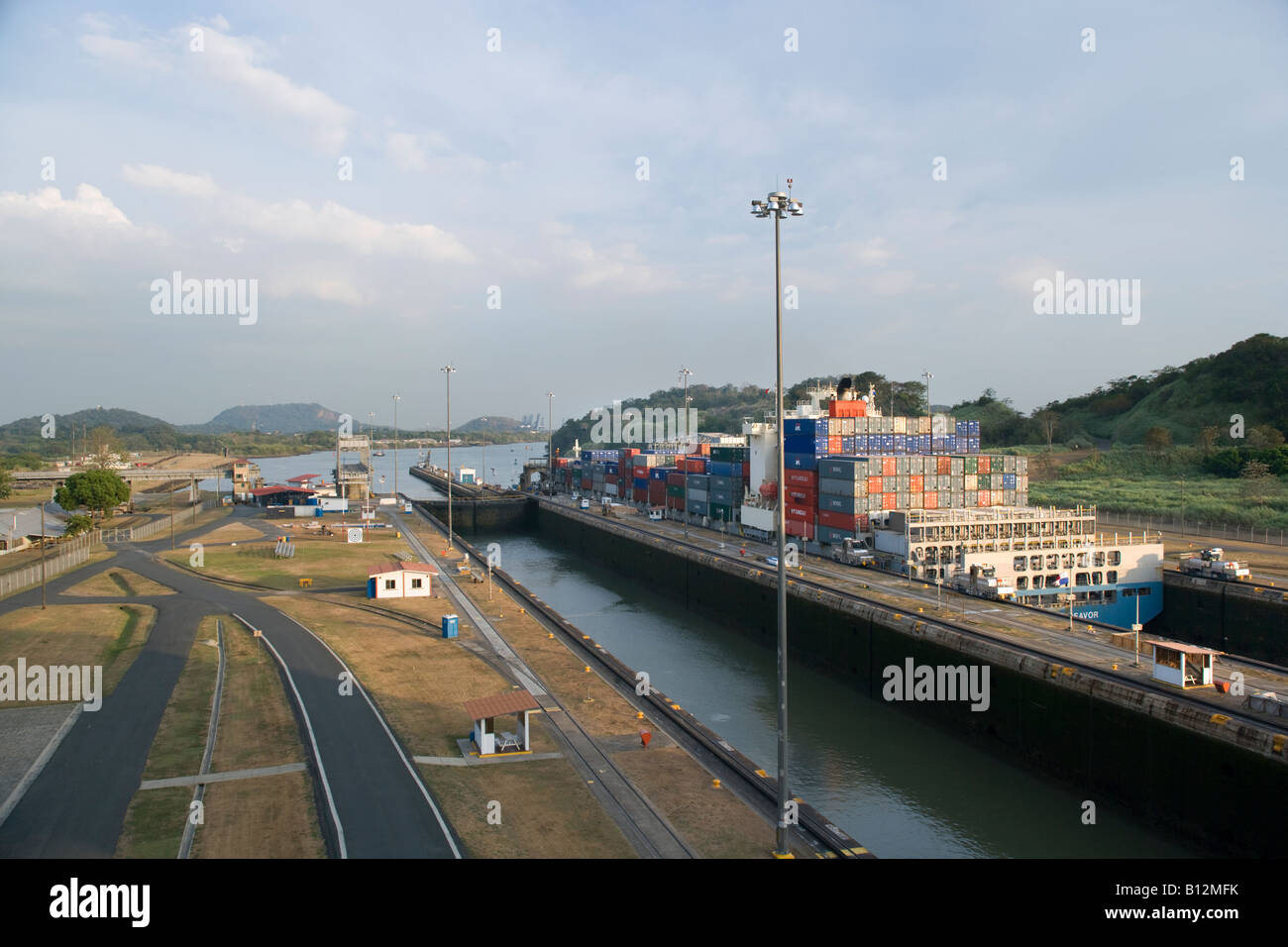 PANAMAX CONTAINER SHIP MIRAFLORES LOCKS PANAMA CANAL PANAMA Stock Photo ...