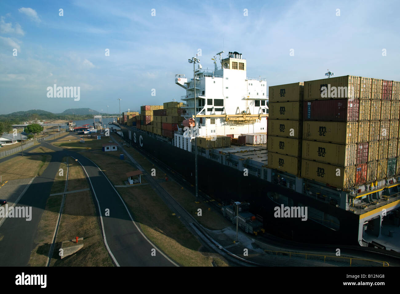SHIPPING CONTAINERS PANAMAX CONTAINER SHIP MIRAFLORES LOCKS PANAMA ...