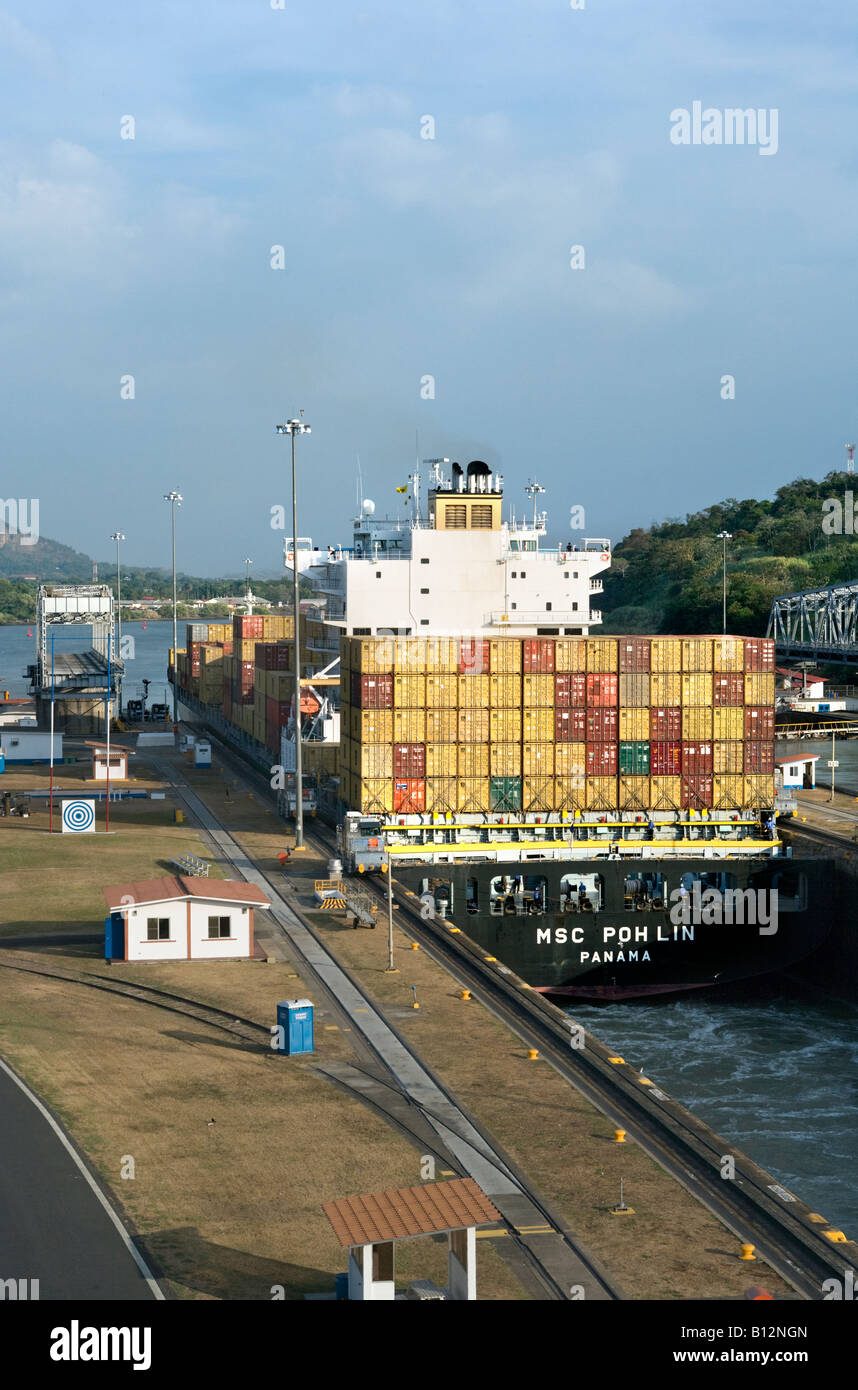 SHIPPING CONTAINERS PANAMAX CONTAINER SHIP MIRAFLORES LOCKS PANAMA ...