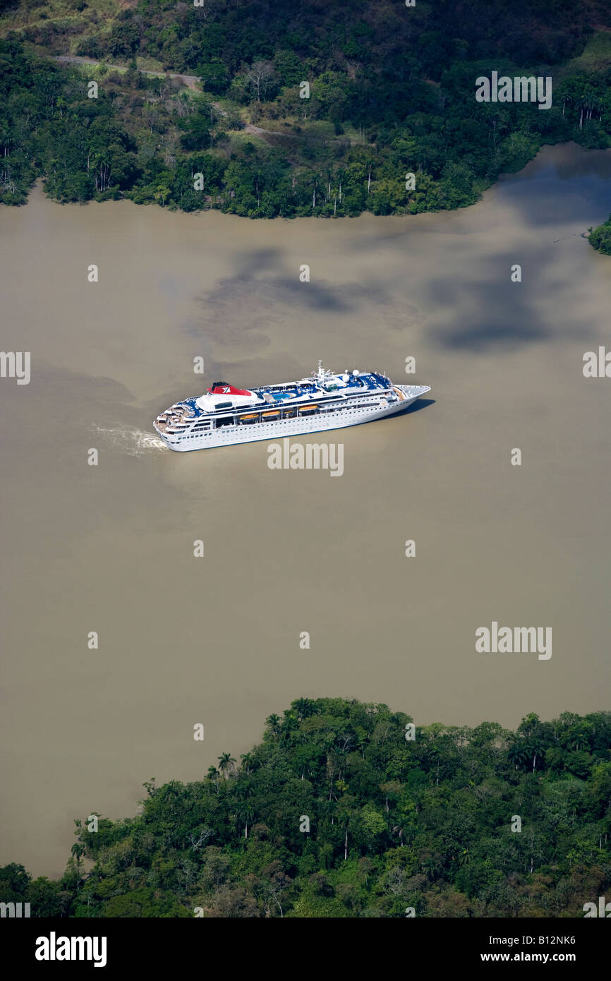 CRUISE SHIP CULEBRA GALLIARD CUT PANAMA CANAL REPUBLIC OF PANAMA Stock ...