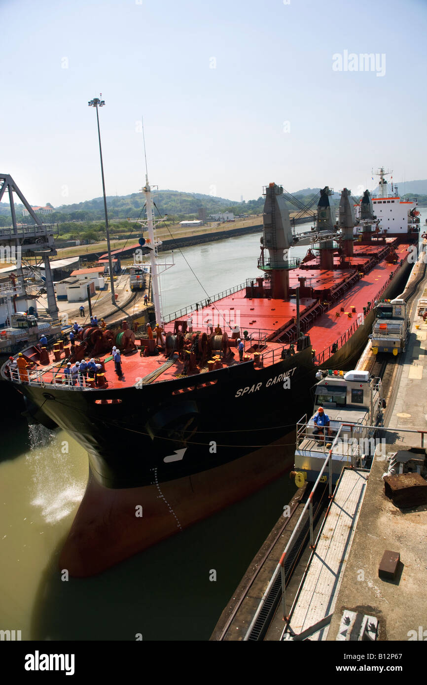 BULK FOOD TRANSPORTER SHIP MIRAFLORES LOCKS PANAMA CANAL REPUBLIC OF ...