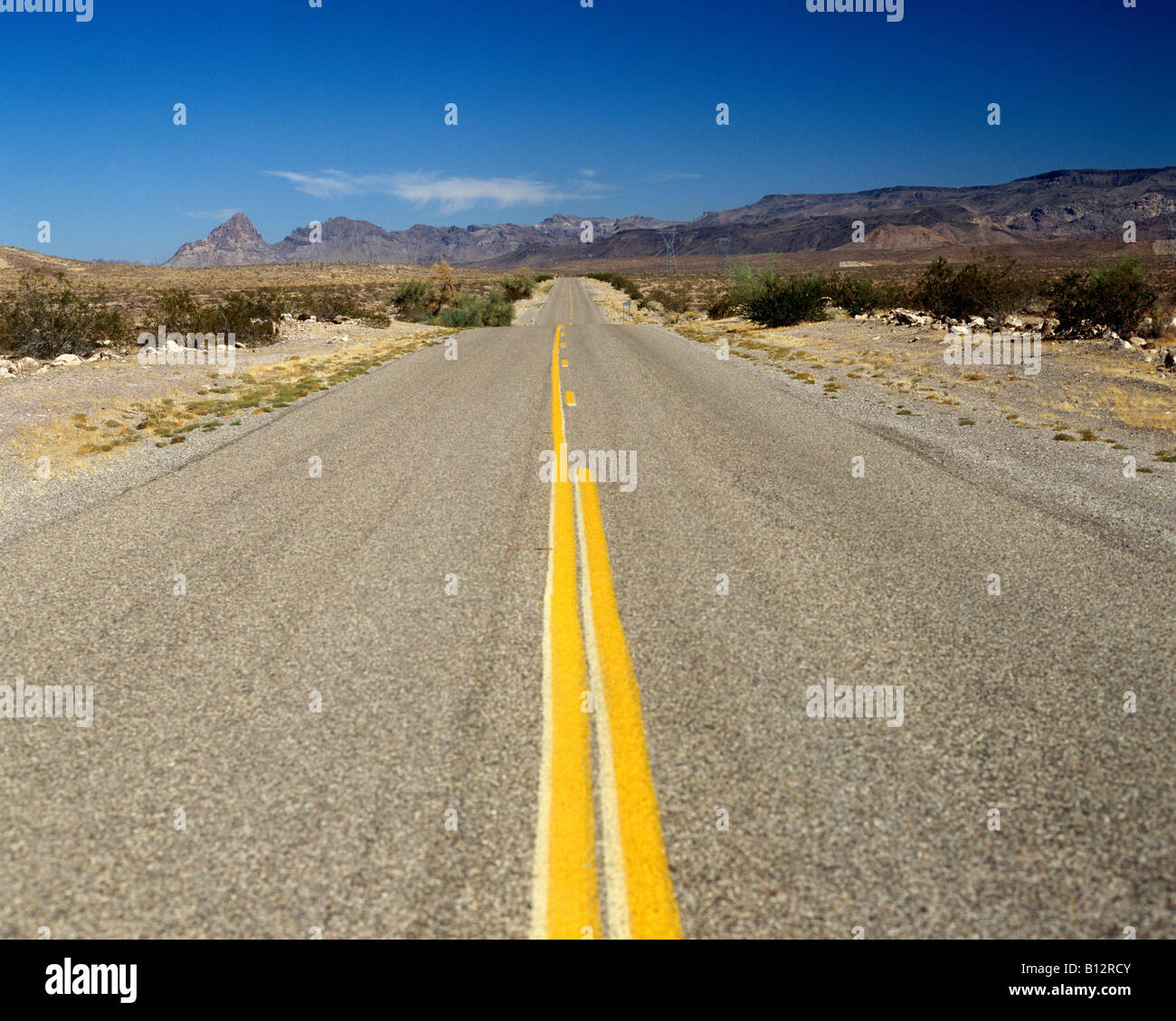 Landscape view from Route 66 itself, Arizona, USA Stock Photo - Alamy