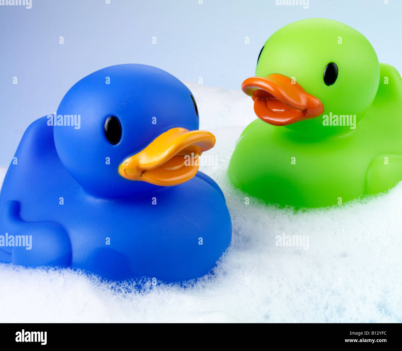 Two rubber ducks bath hi-res stock photography and images - Alamy
