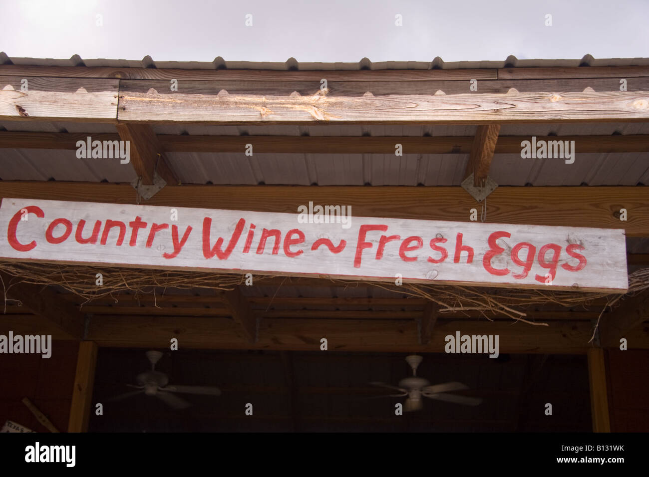 Food and drink for sale sign hi-res stock photography and images - Alamy