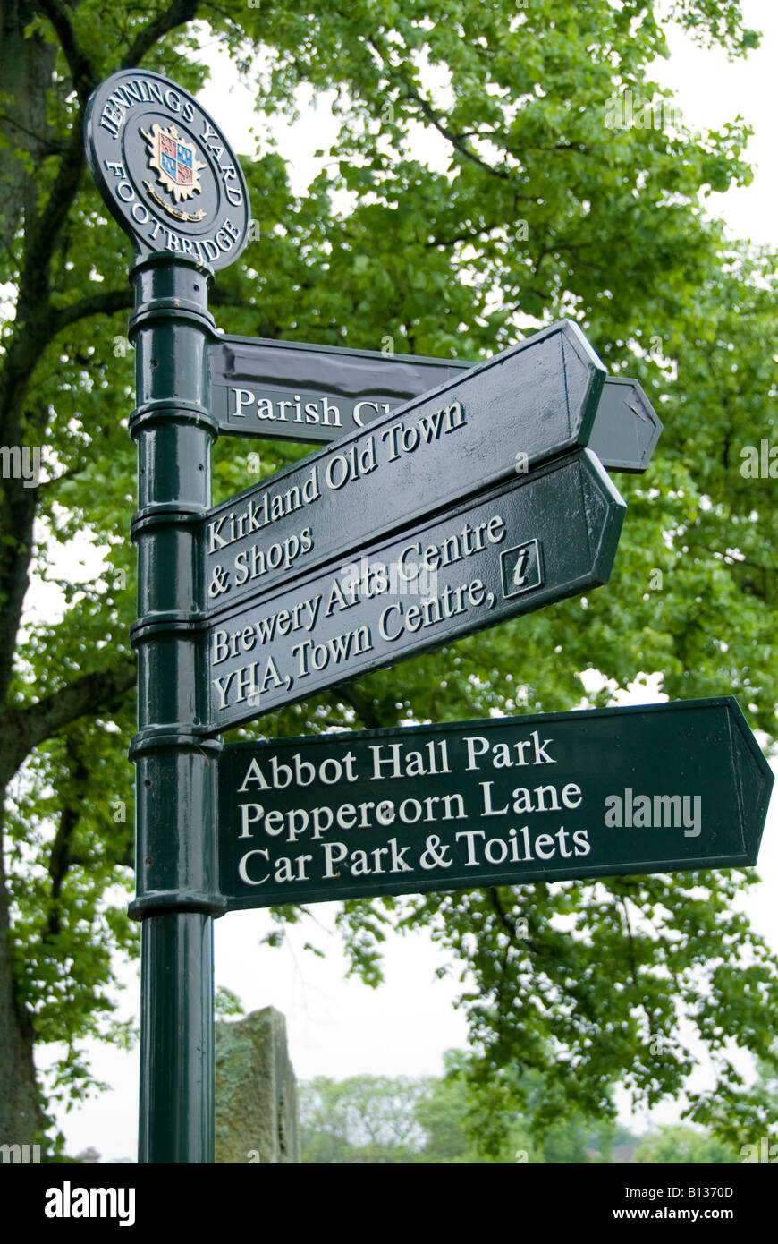 Fingerpost tourist sign hi-res stock photography and images - Alamy