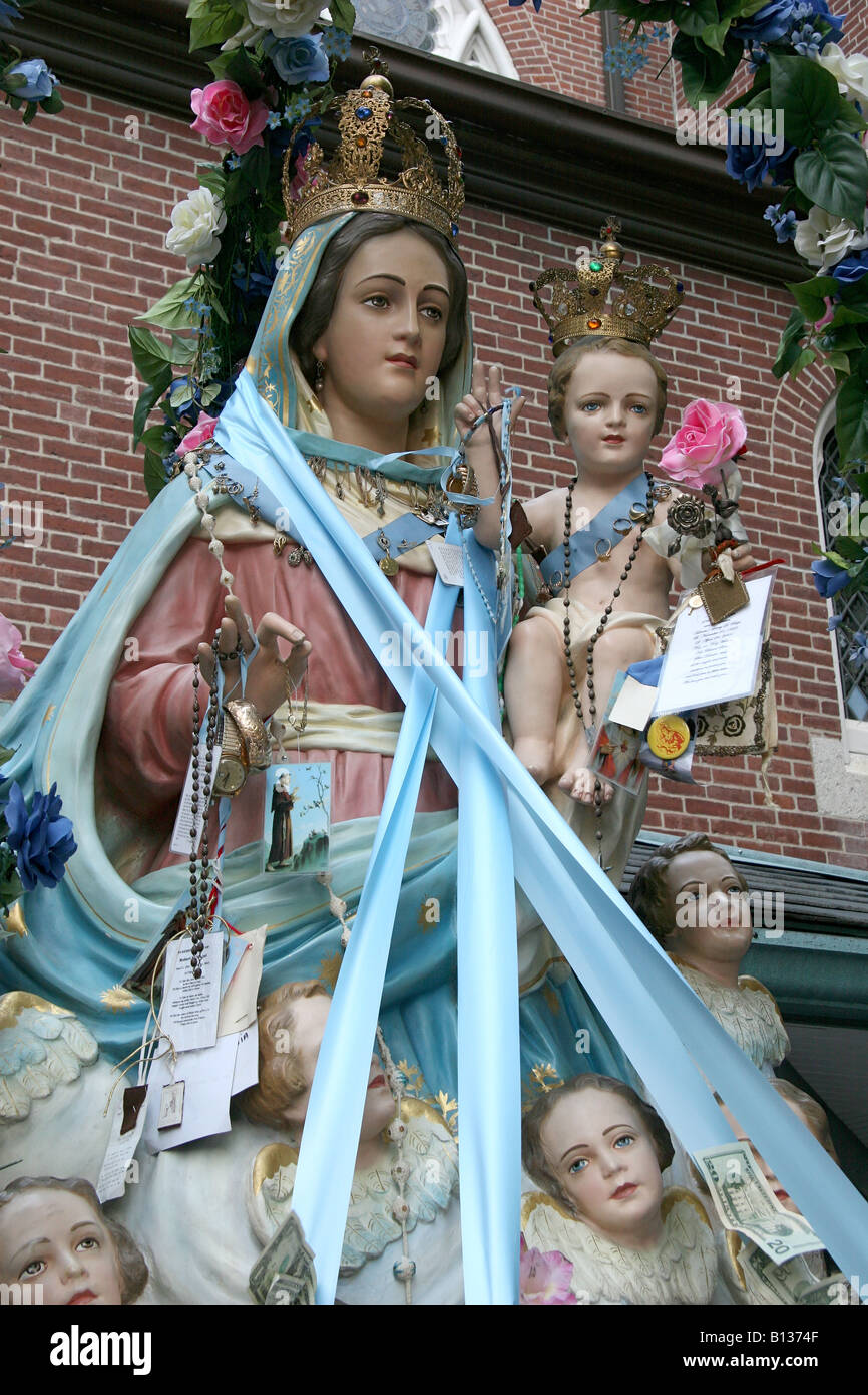 Our lady help of christians hi-res stock photography and images - Alamy