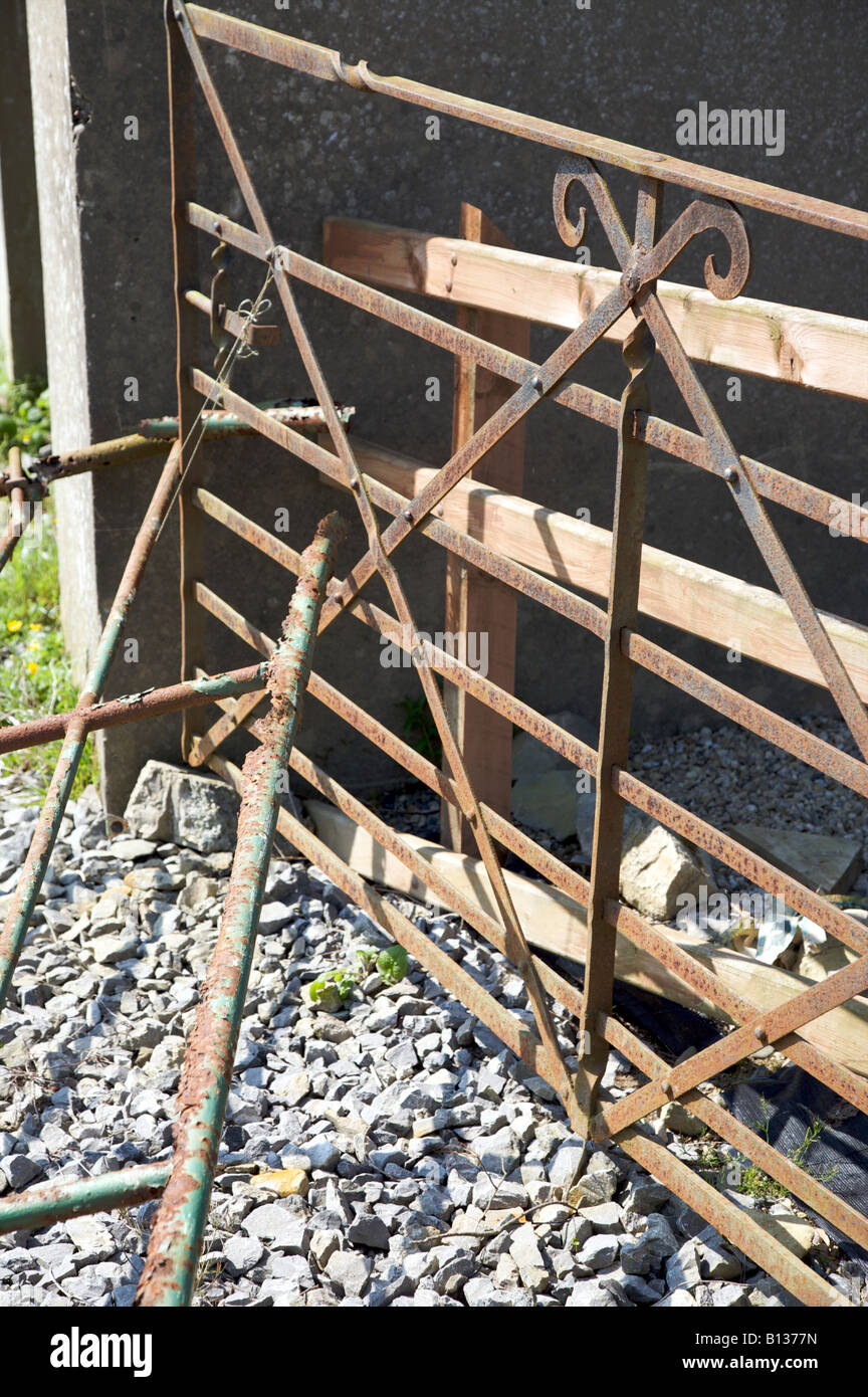 FIVE BAR GATE TO ABANDONED AND DERELICT FARM BUILDINGS IN COUNTY ...