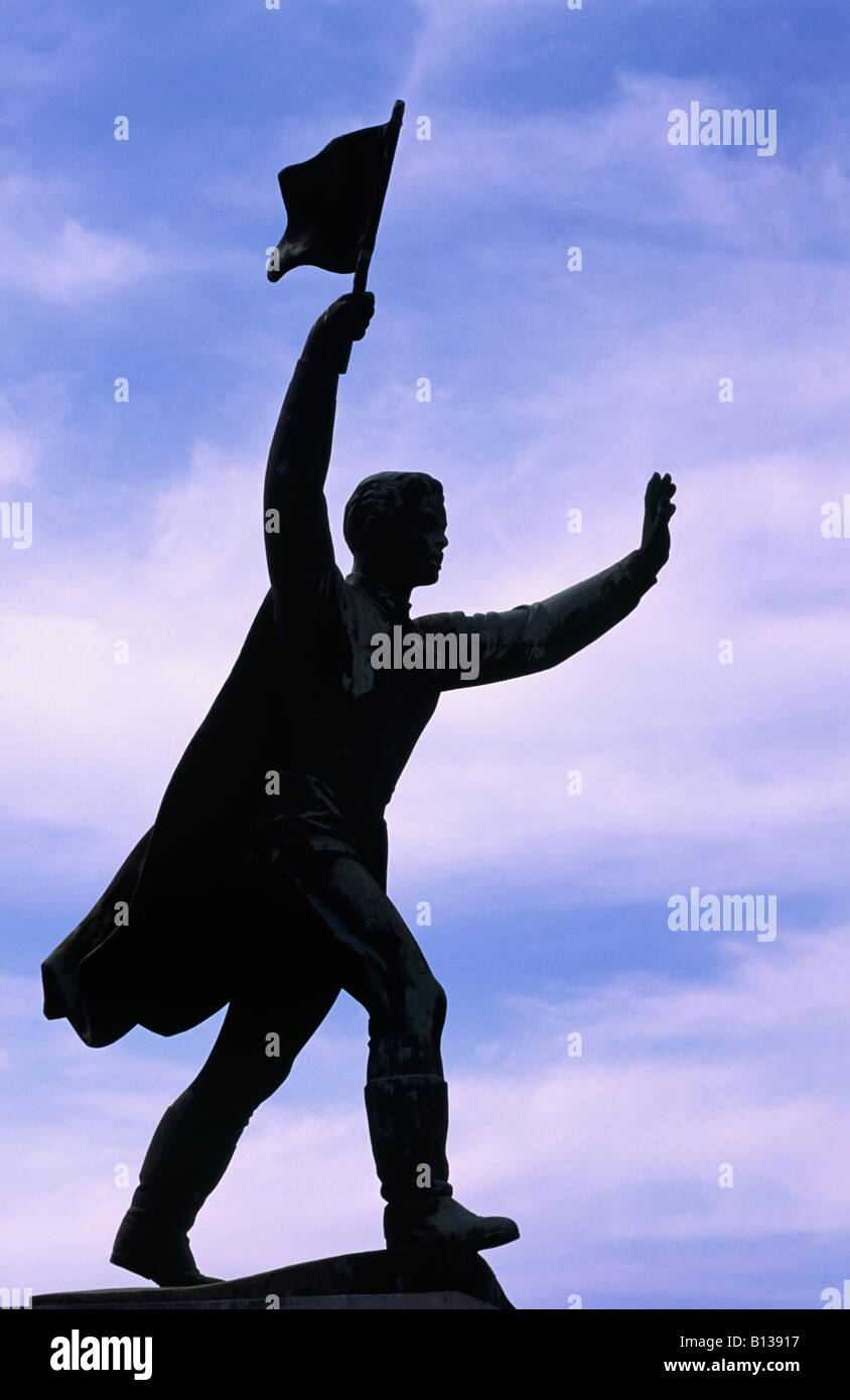 Soviet era heroic statue hi-res stock photography and images - Alamy