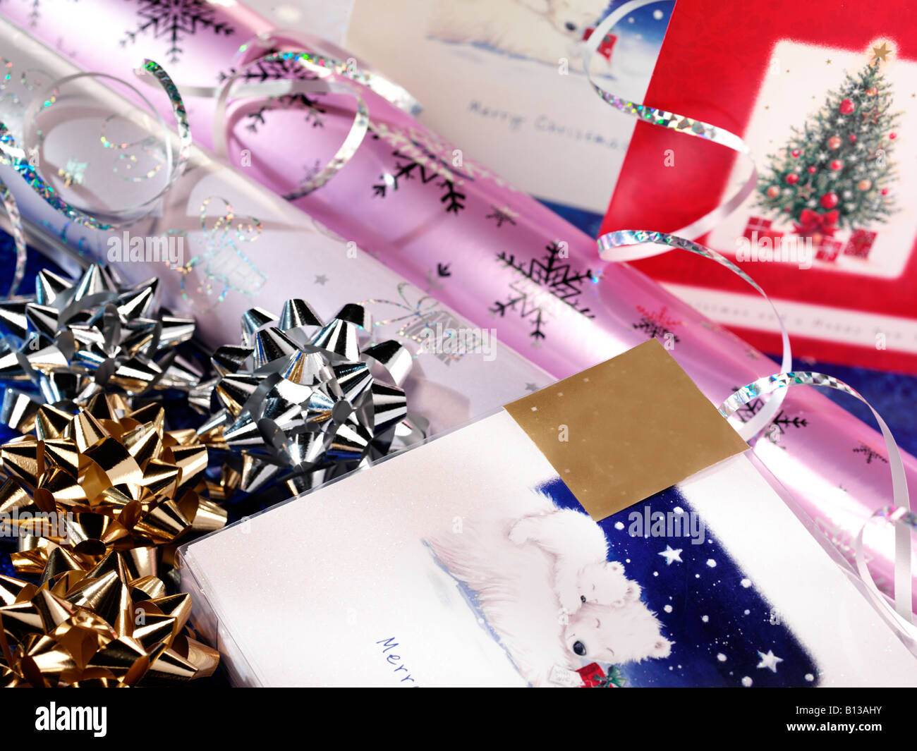 Decorations cards wrapping paper hi-res stock photography and images ...