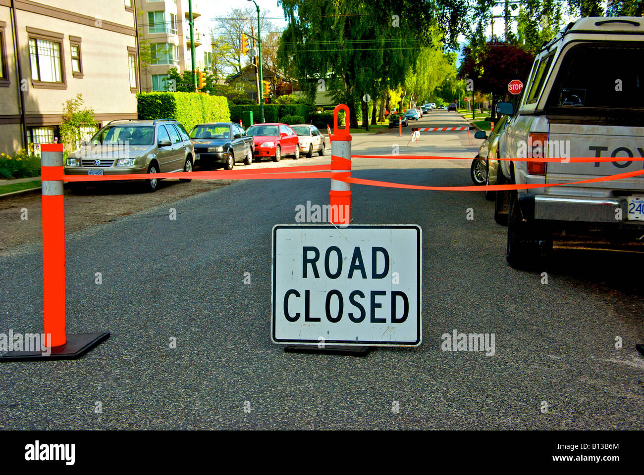 Traffic control sign hi-res stock photography and images - Alamy