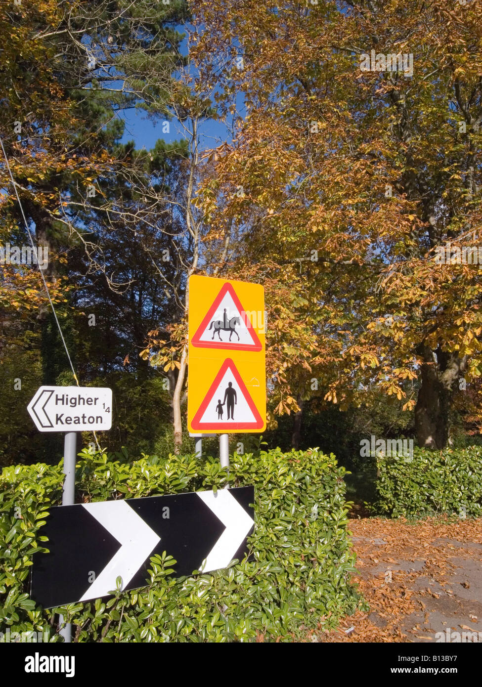 Roadside signs hi-res stock photography and images - Alamy