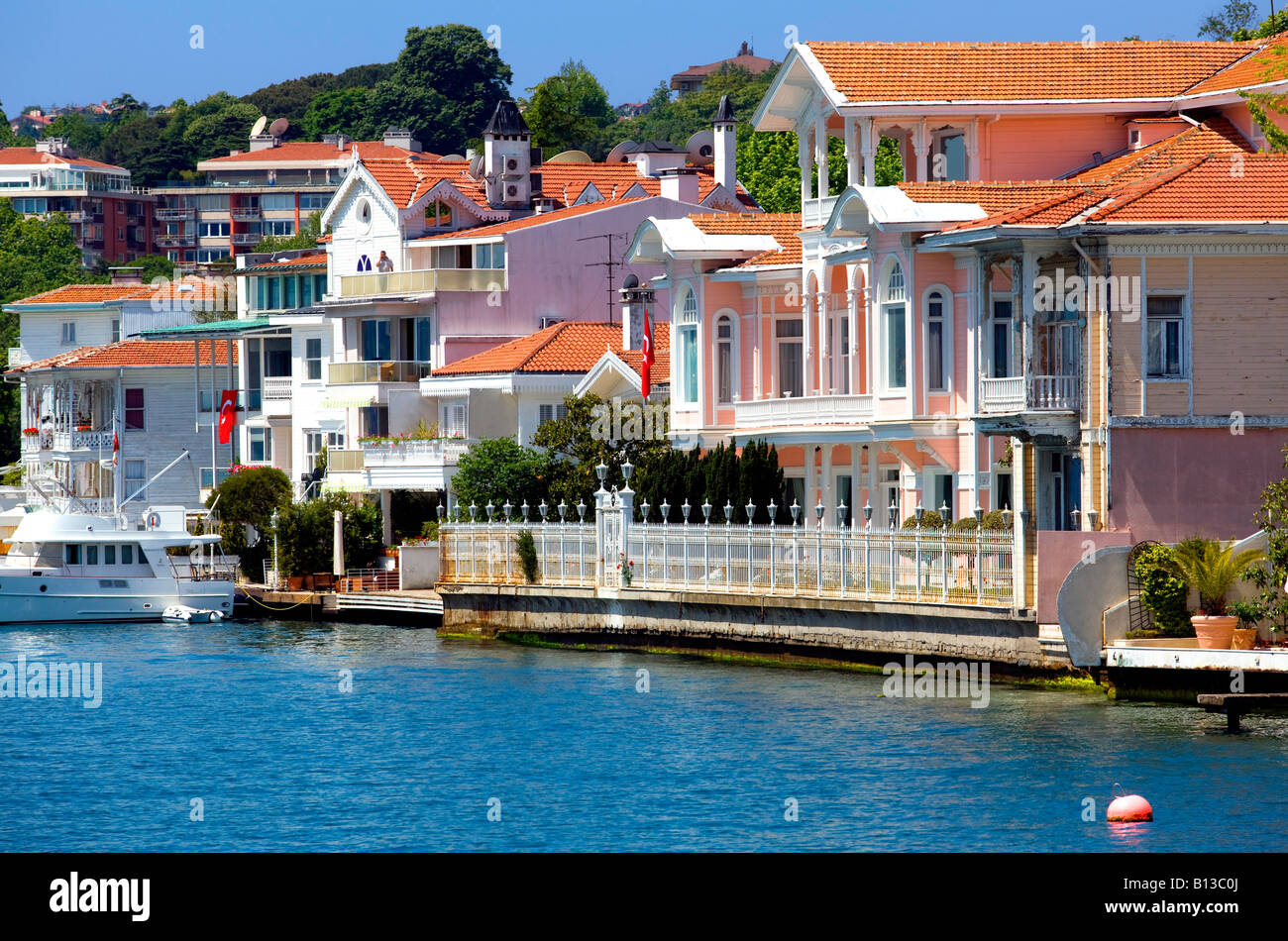 Villas bosphorus hi-res stock photography and images - Alamy