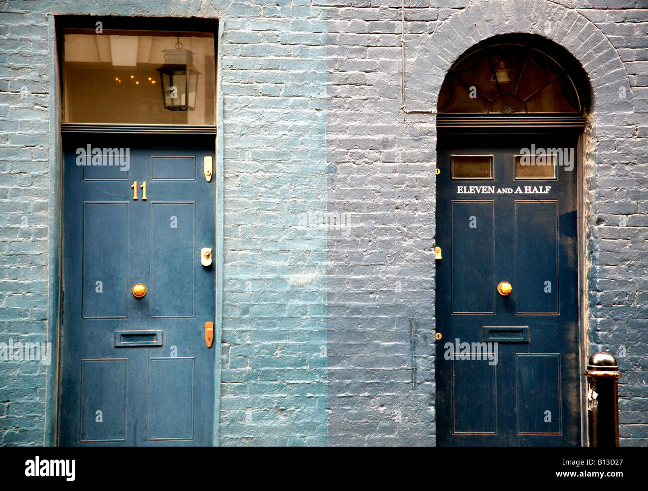 Houses in Fournier Street Spitalfields London Stock Photo - Alamy