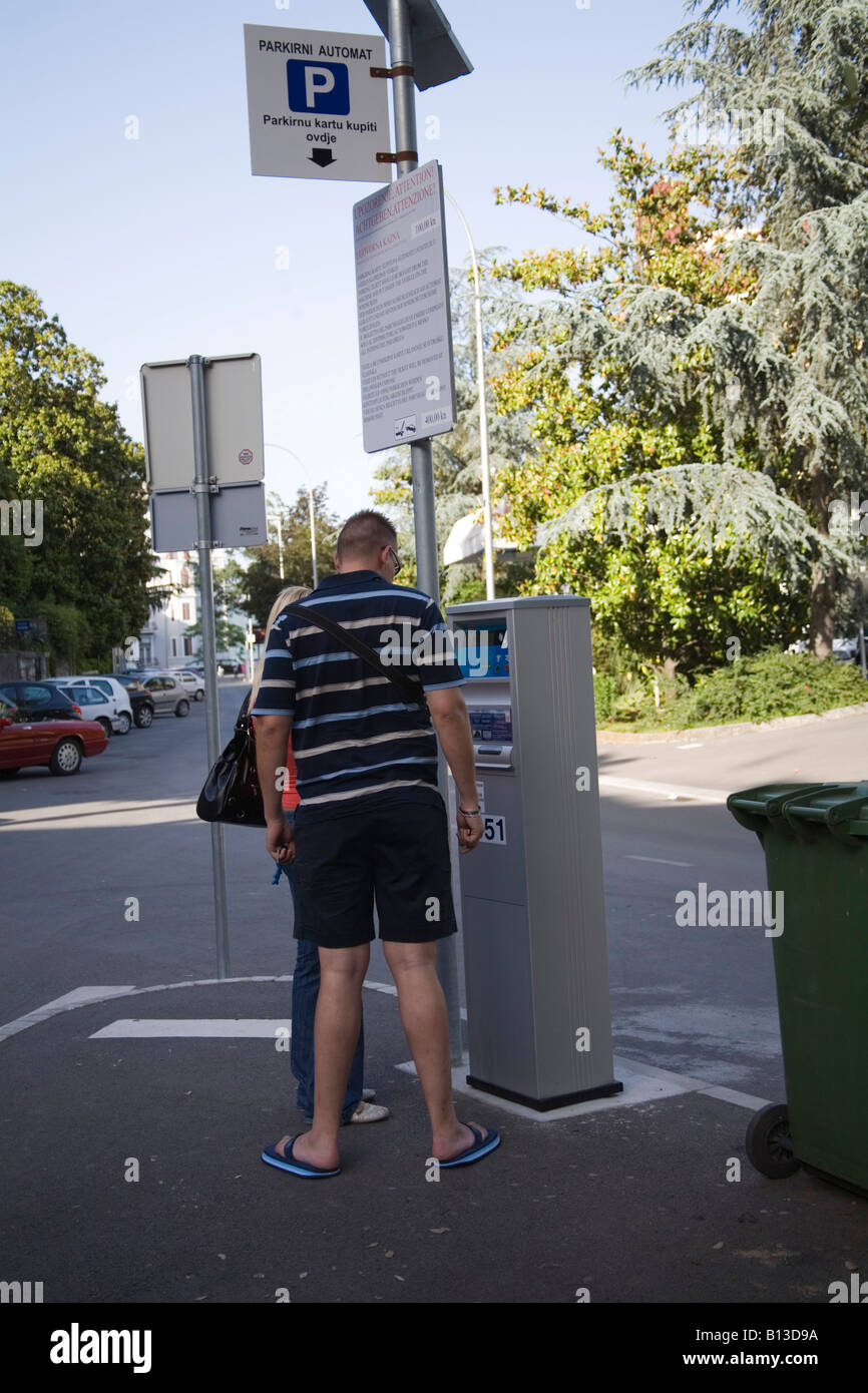 Solar powered parking ticket machine hi-res stock photography and ...