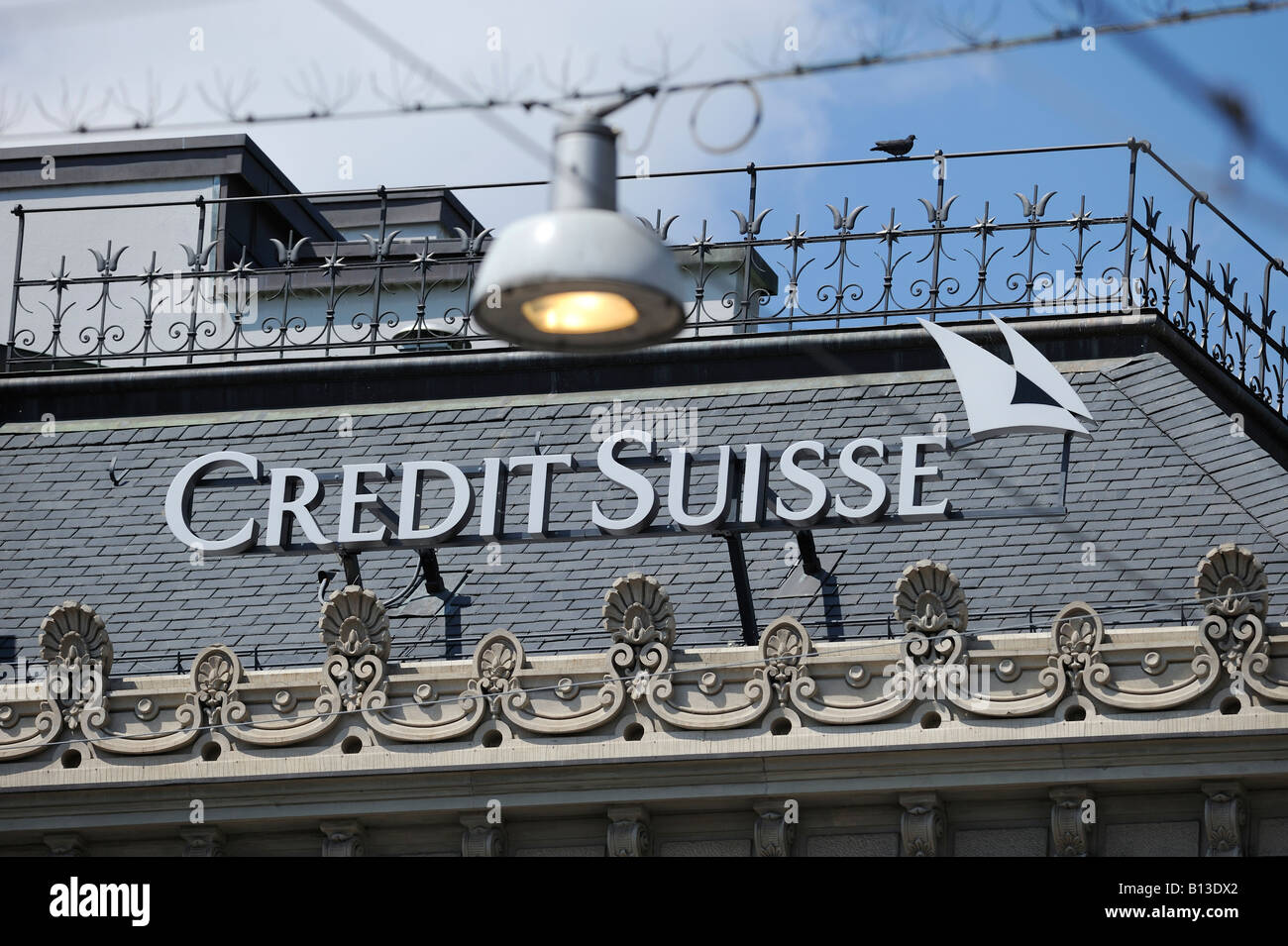 Credit suisse logo hi-res stock photography and images - Alamy