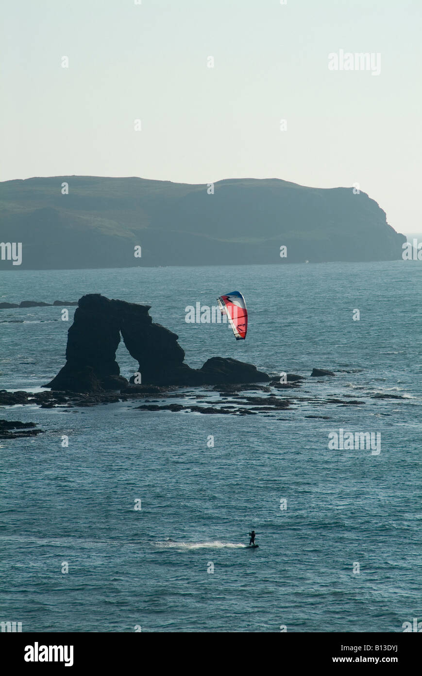 Thurlestone rock cliffs devon england hi-res stock photography and ...