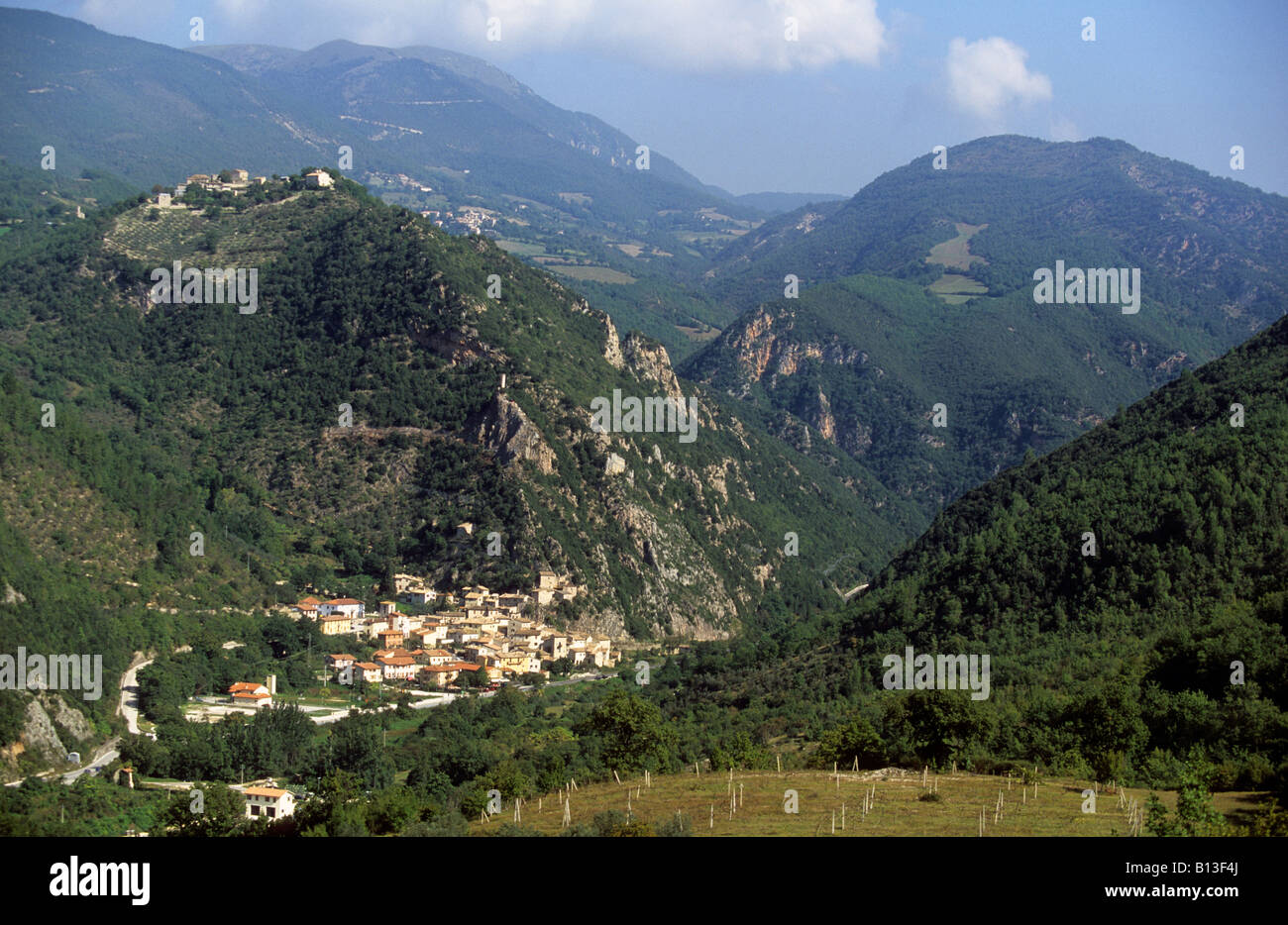 Valnerina umbria italia hi-res stock photography and images - Alamy