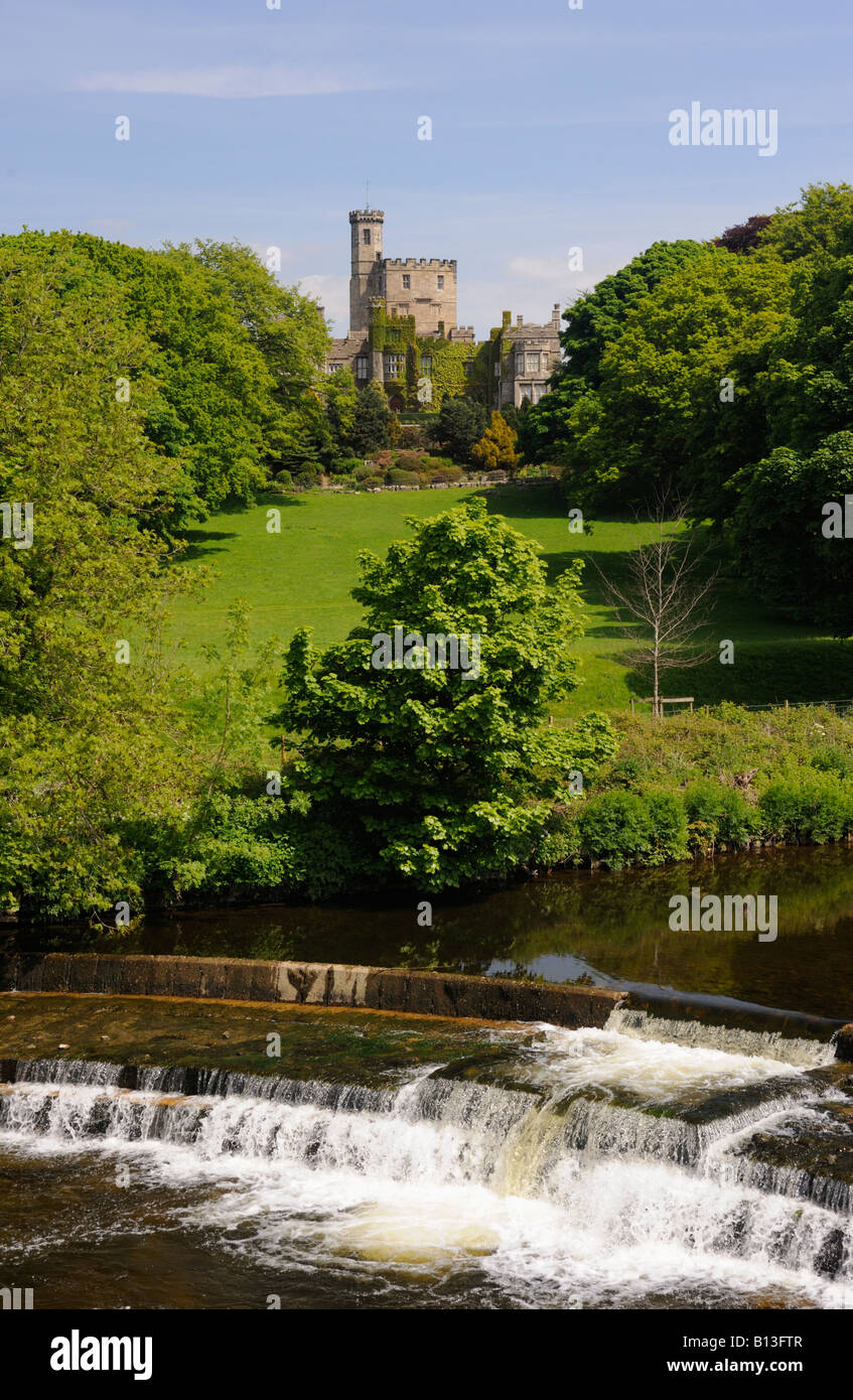 Hornby Castle and the River Wenning. Hornby, Lancashire, England ...