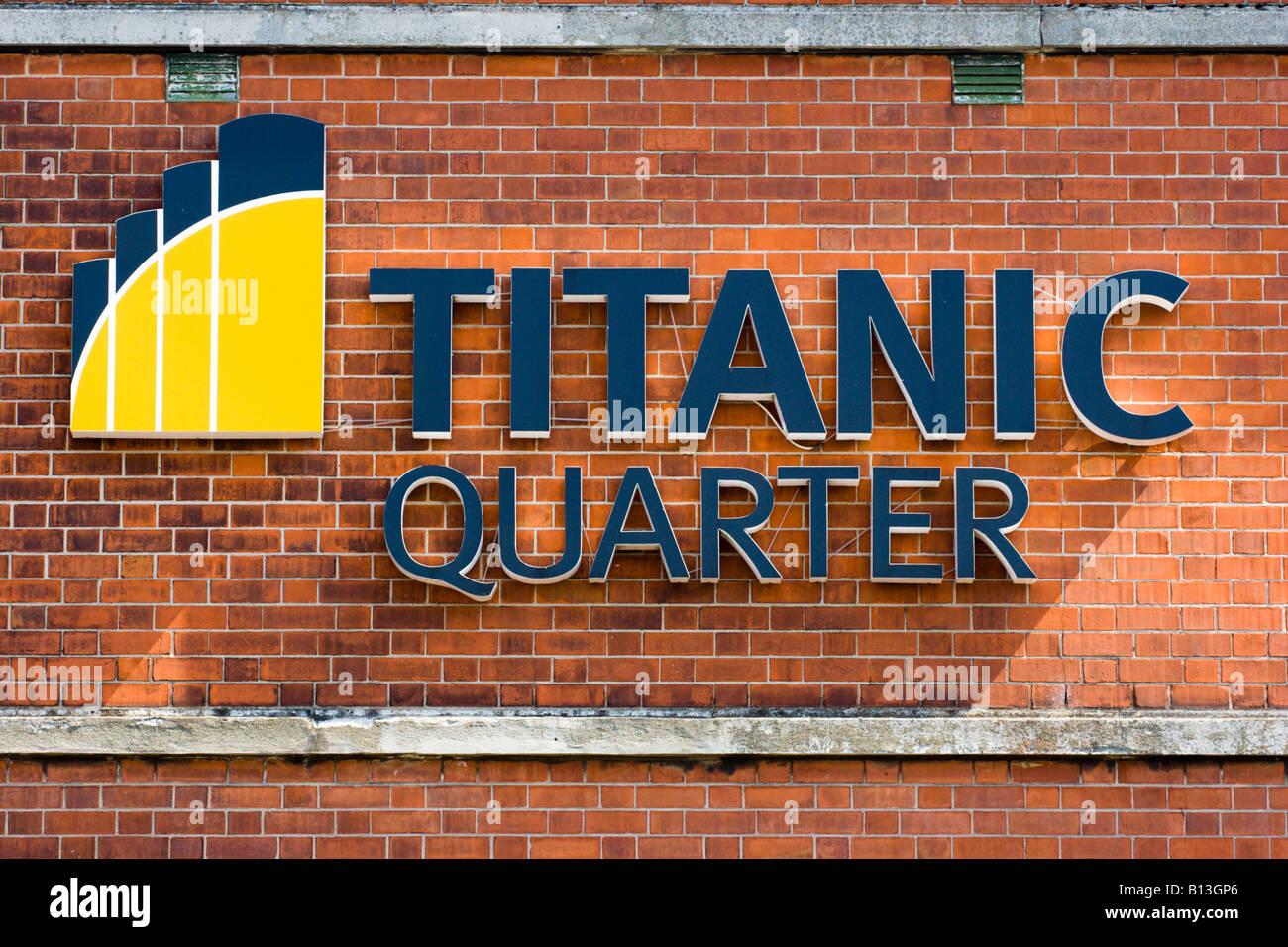Quarter sign hi-res stock photography and images - Alamy