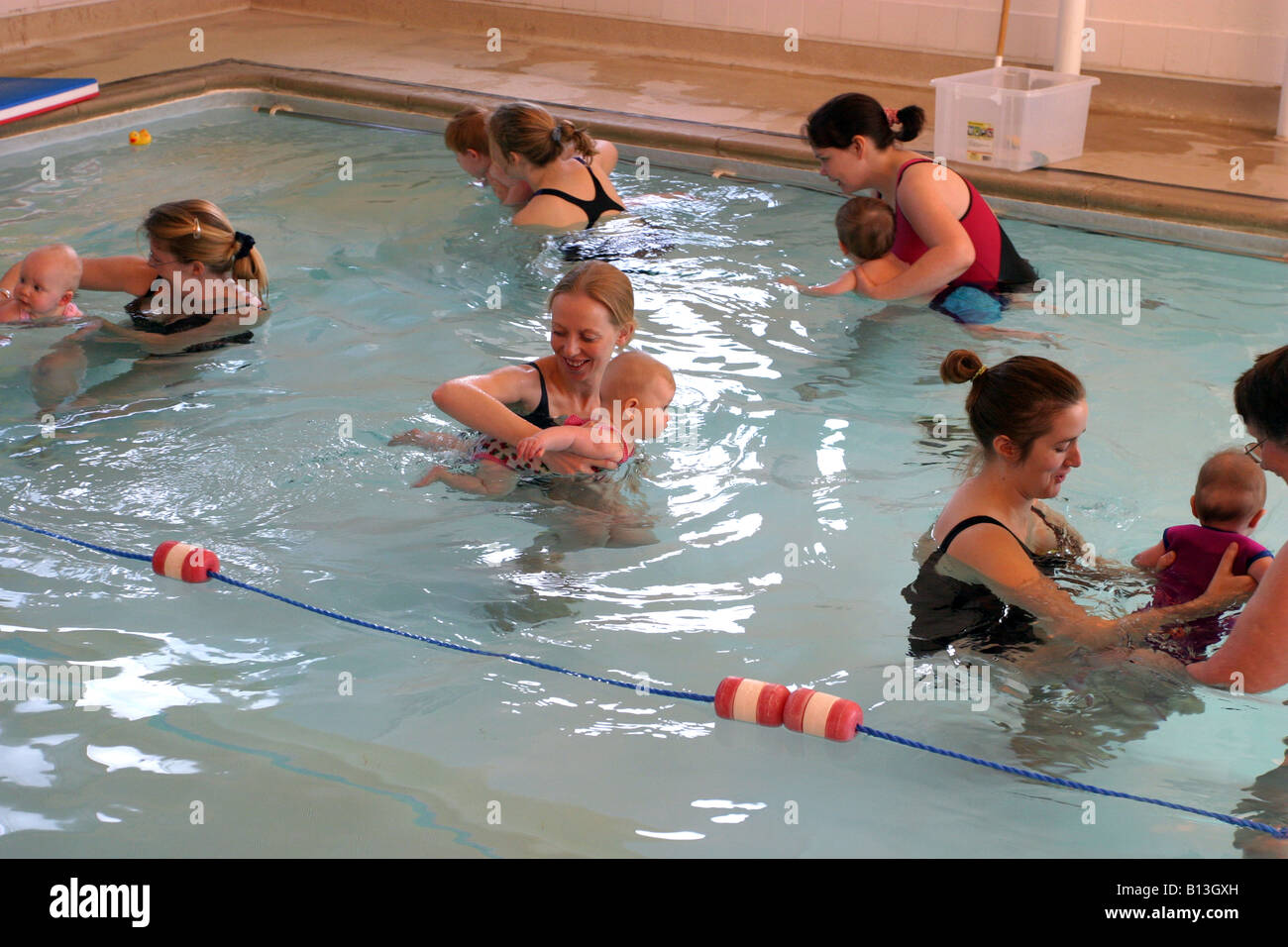 Swimming lessons hi-res stock photography and images - Alamy