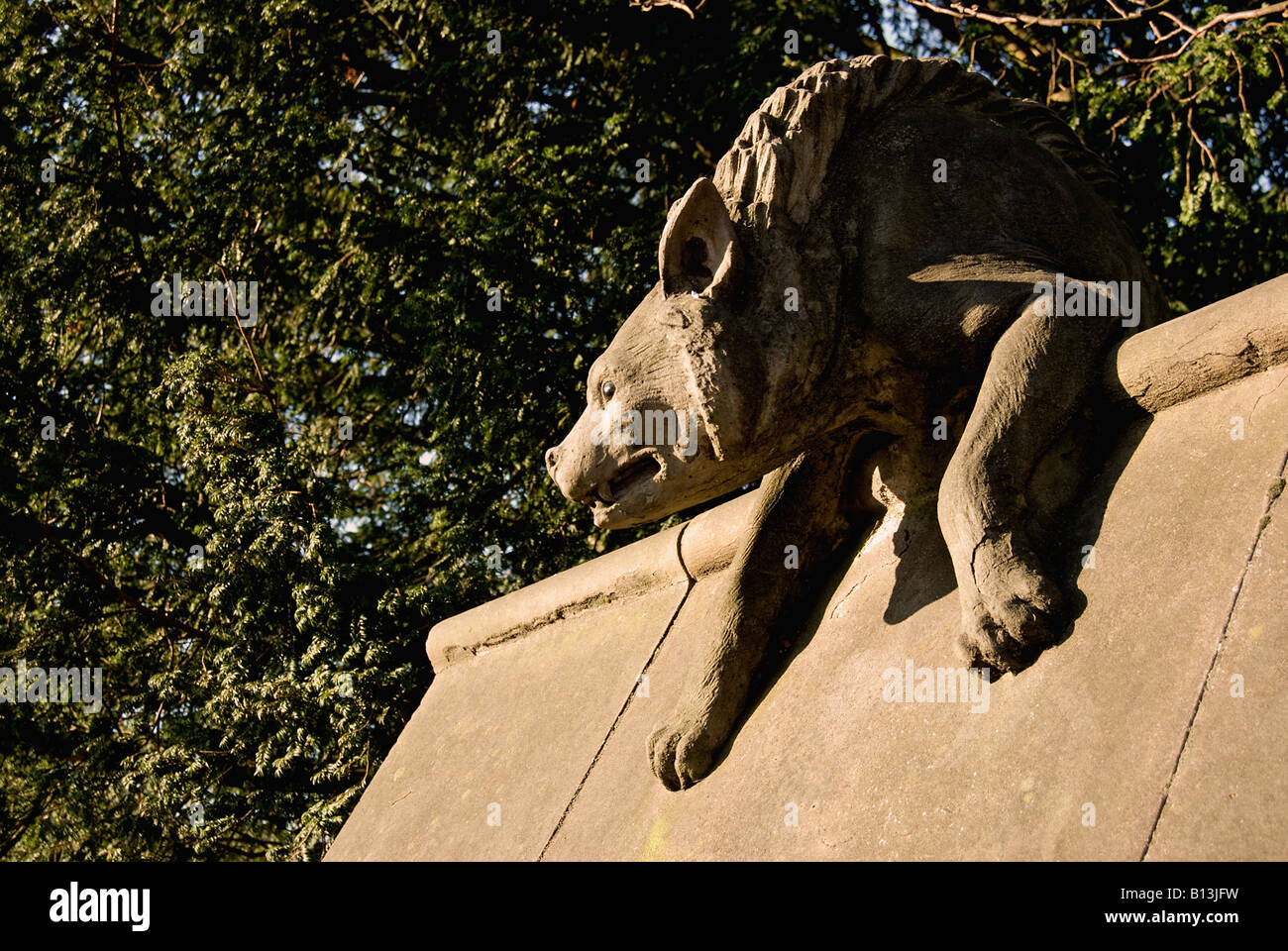 Britain gargoyle hi-res stock photography and images - Alamy