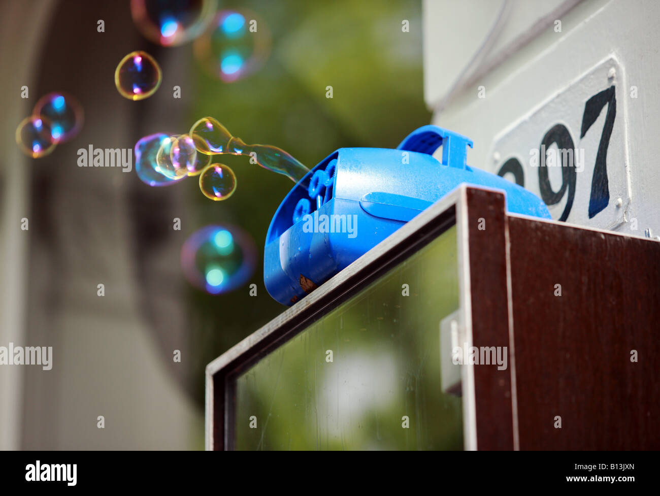 Bubble machine hi-res stock photography and images - Alamy