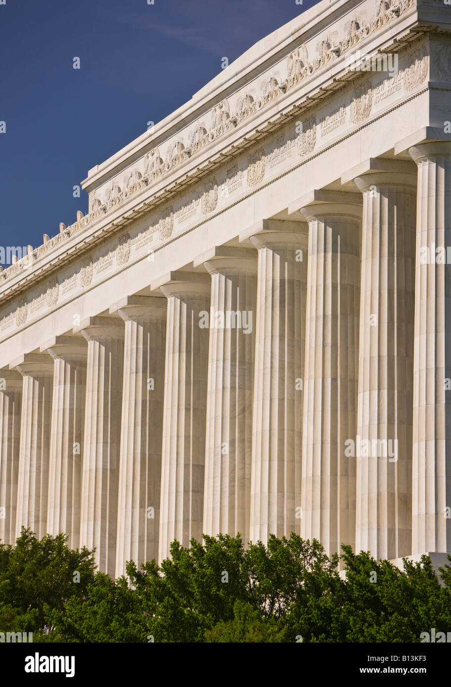 Memorial structures hi-res stock photography and images - Alamy