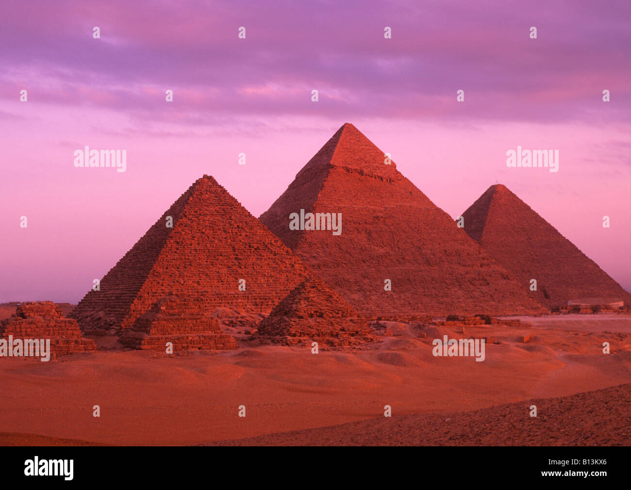Egypt pyramids giza dawn hi-res stock photography and images - Alamy