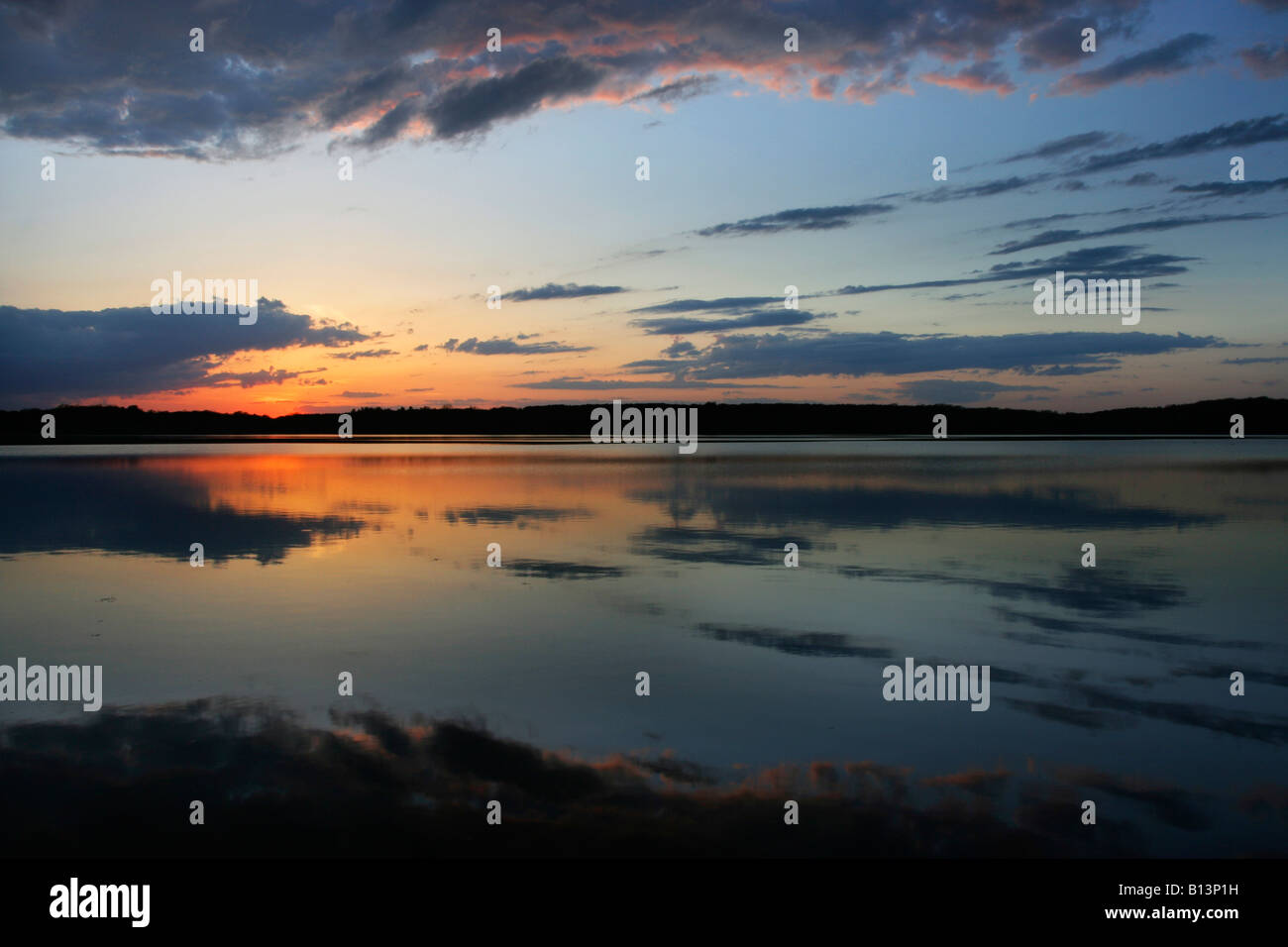 Midwest lake hi-res stock photography and images - Alamy