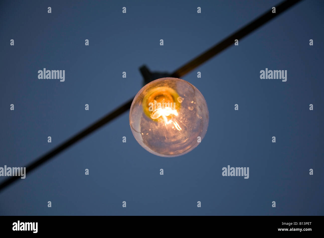 String of bulb lights hi-res stock photography and images - Alamy