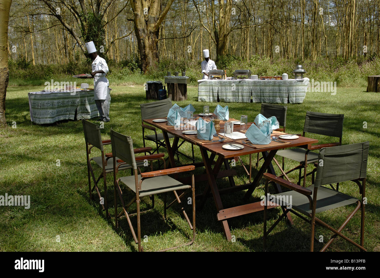 Kenyan bush lunch Stock Photo - Alamy