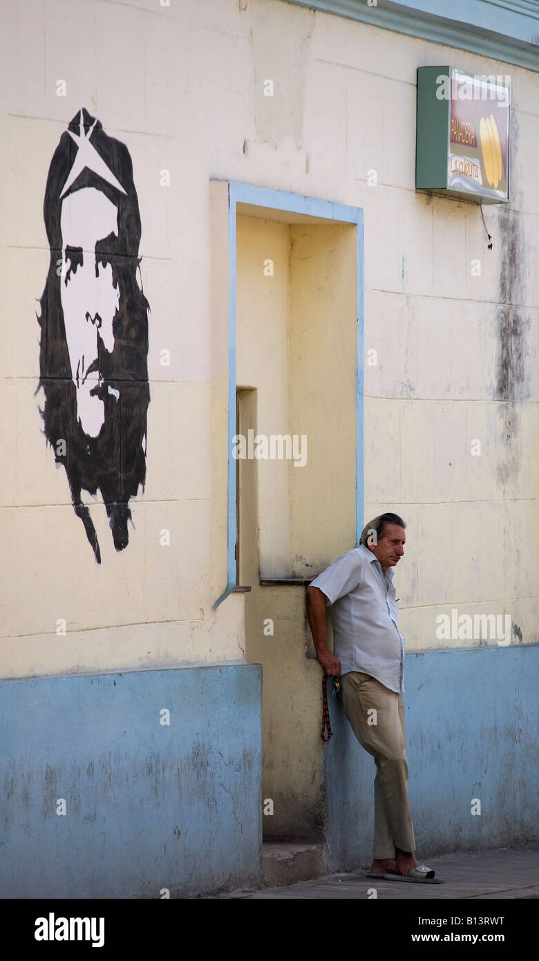 Che guevara portrait hi-res stock photography and images - Alamy