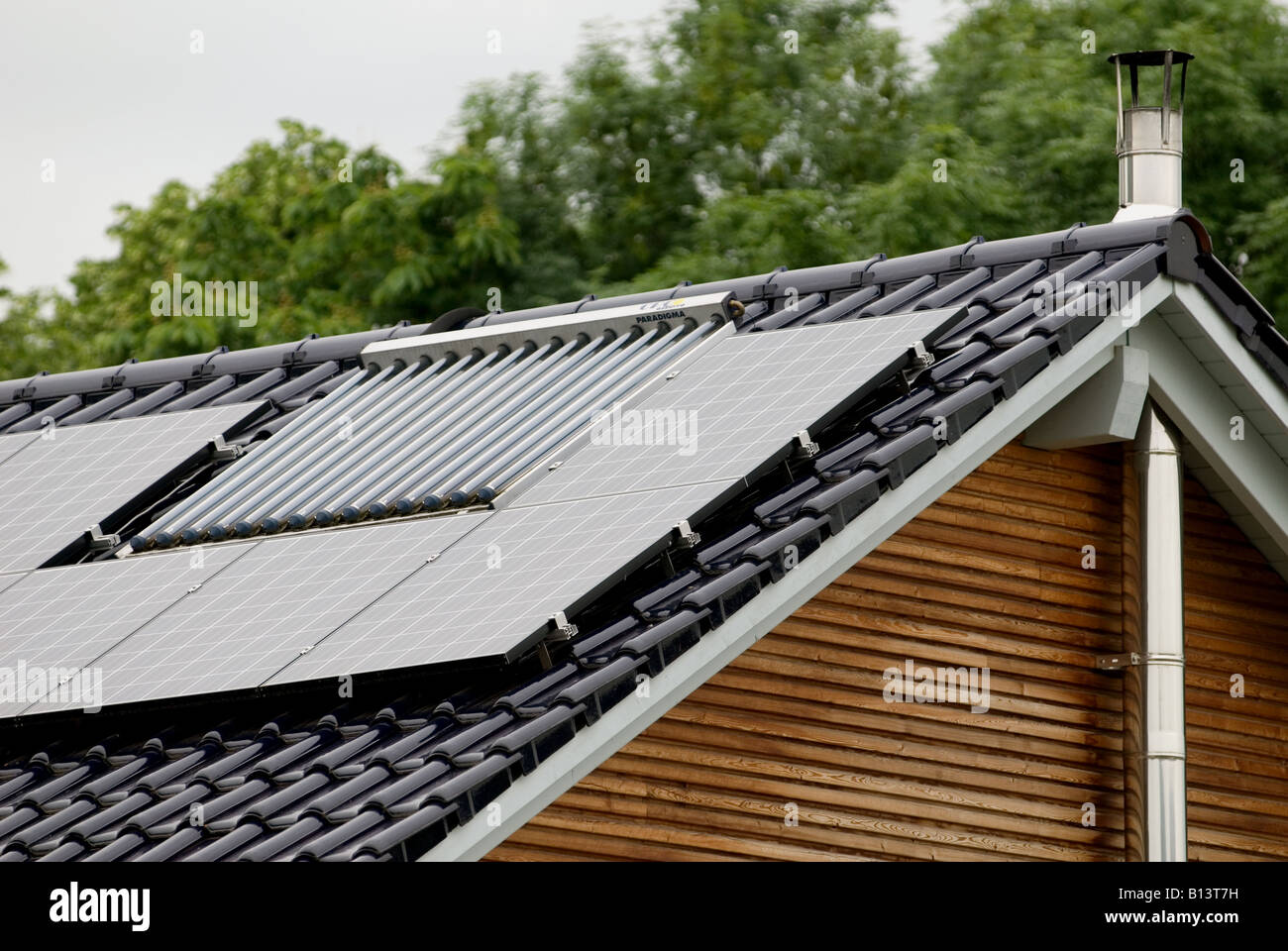 Newly built house with solar panels fitted to the roof, Bocklemund ...