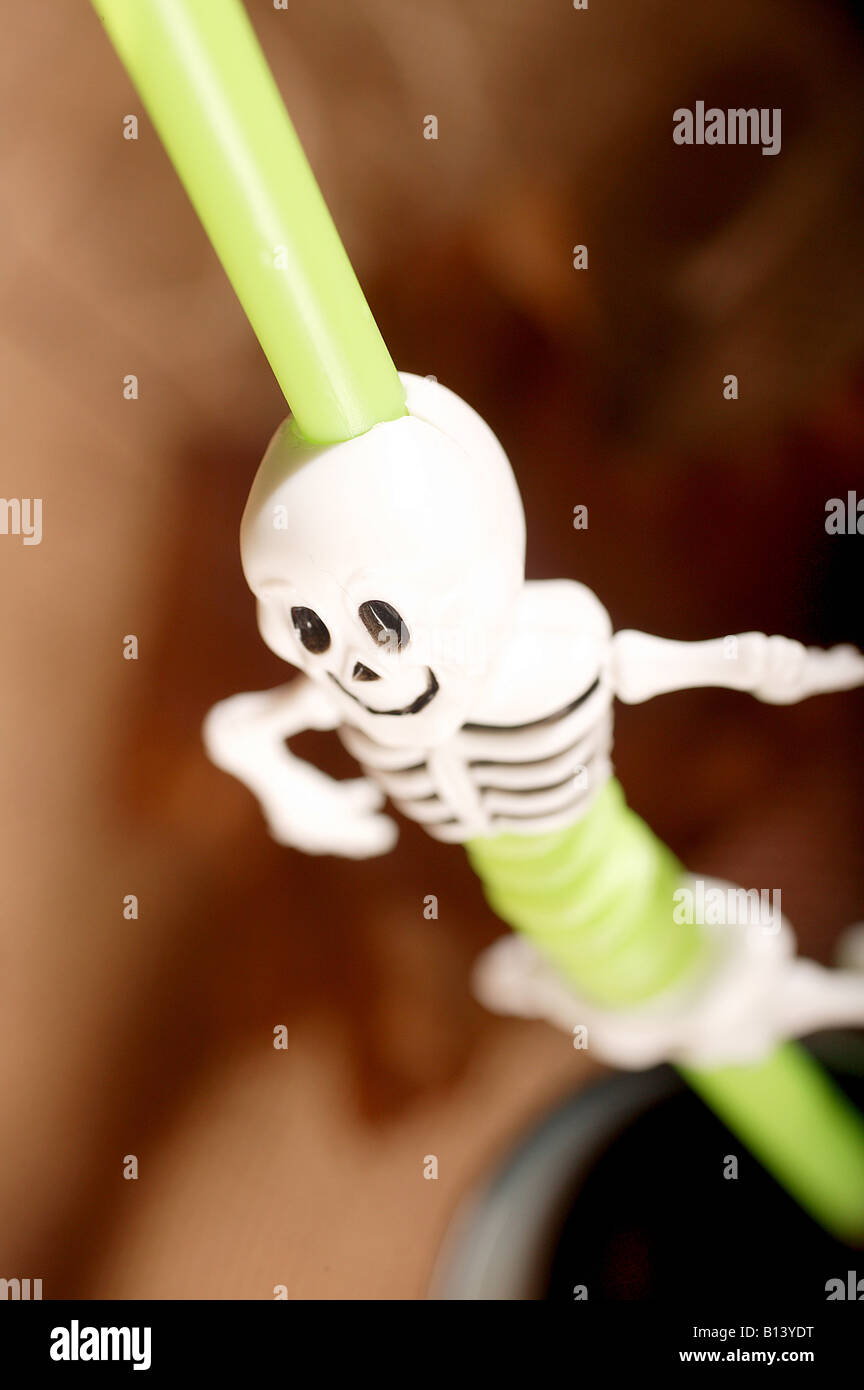 Skeleton straw hi-res stock photography and images - Alamy