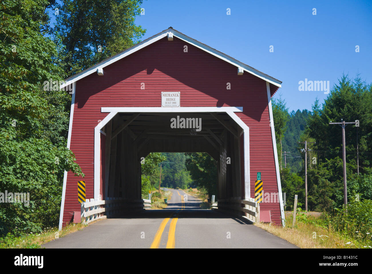 Shimanek Covered Bridge, Linn County, Oregon, USA Stock Photo - Alamy