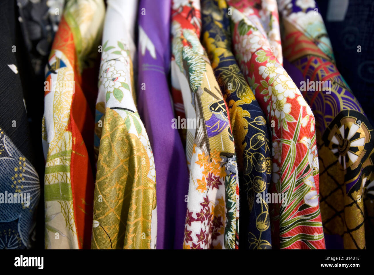 Kimono japan shop hi-res stock photography and images - Alamy