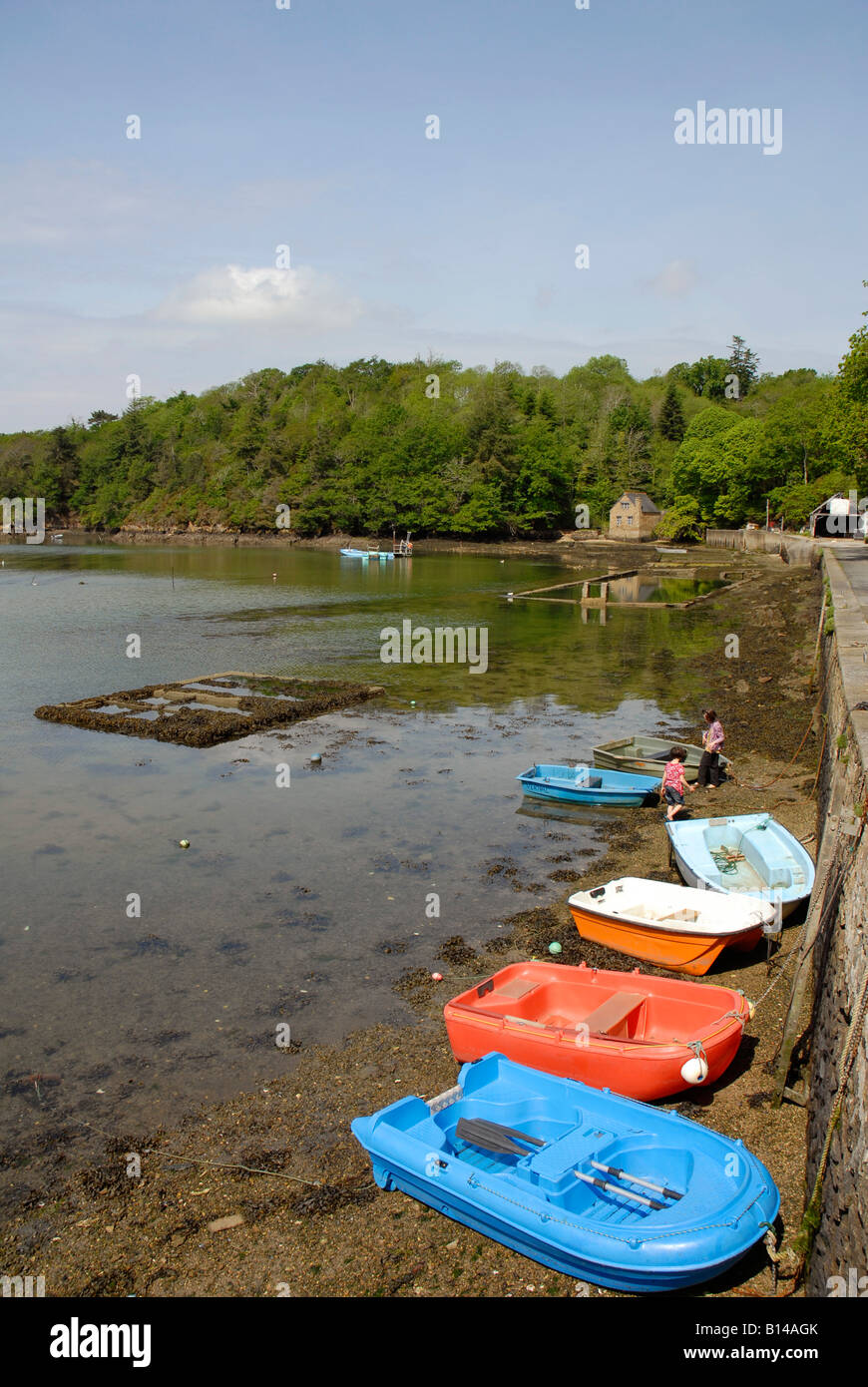 Riec-sur-Belon harbour, Belon river Finistere Bretagne France Oyster ...
