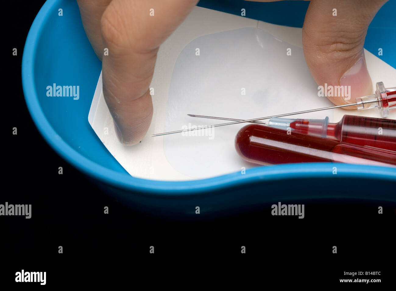 Needlestick injury hi-res stock photography and images - Alamy