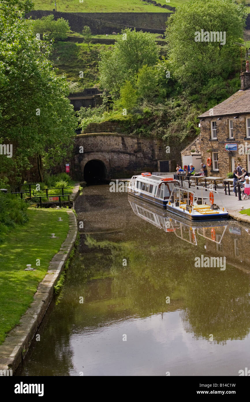 the entrance to standedge tunnel in marsden Stock Photo - Alamy