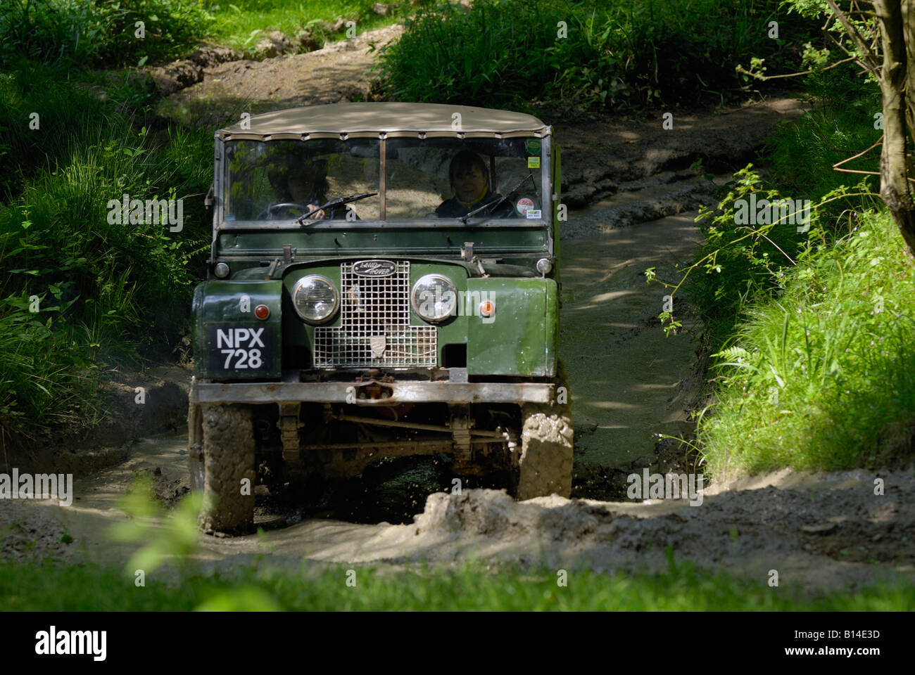 Land Rover Series 1 80inch competing at the ALRC National 2008 RTV ...