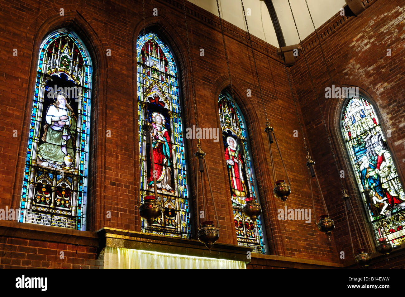 Anglican church interior hi-res stock photography and images - Alamy